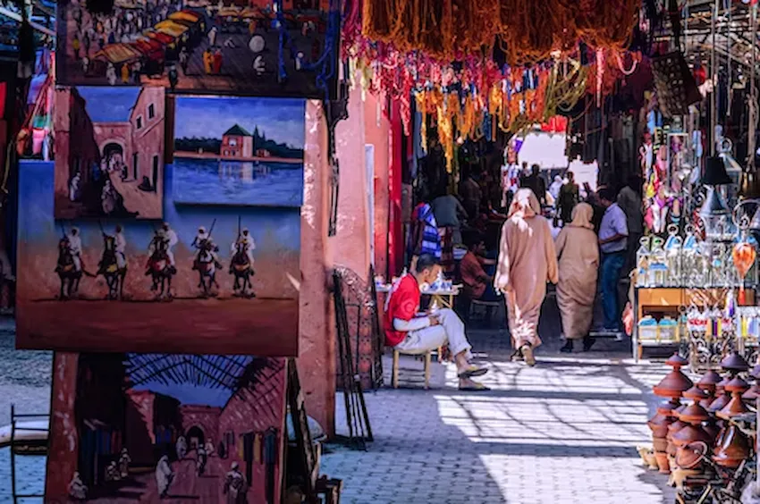 Visite du Souk de Marrakech : un incontournable de la ville | RMM
